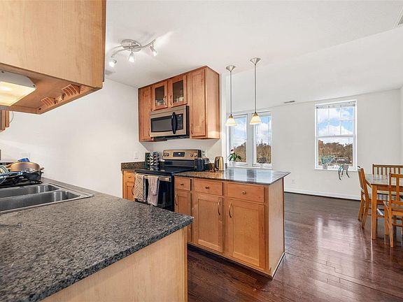 5330 Pershing Ave APT 702, Saint Louis, MO 63112 | Zillow