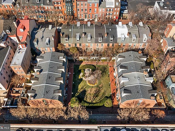 8 Blackwell Pl, Philadelphia, PA 19147 | Zillow