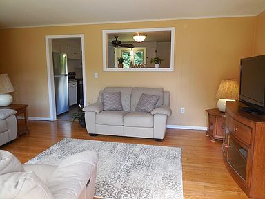 49 Bray Park Dr, Holyoke, MA 01040 | Zillow