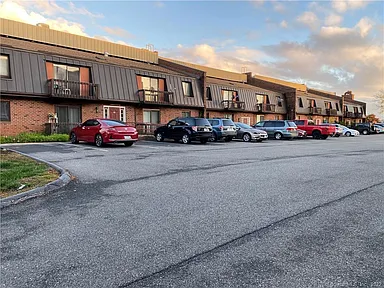 80 Main St Windsor Locks CT | Zillow