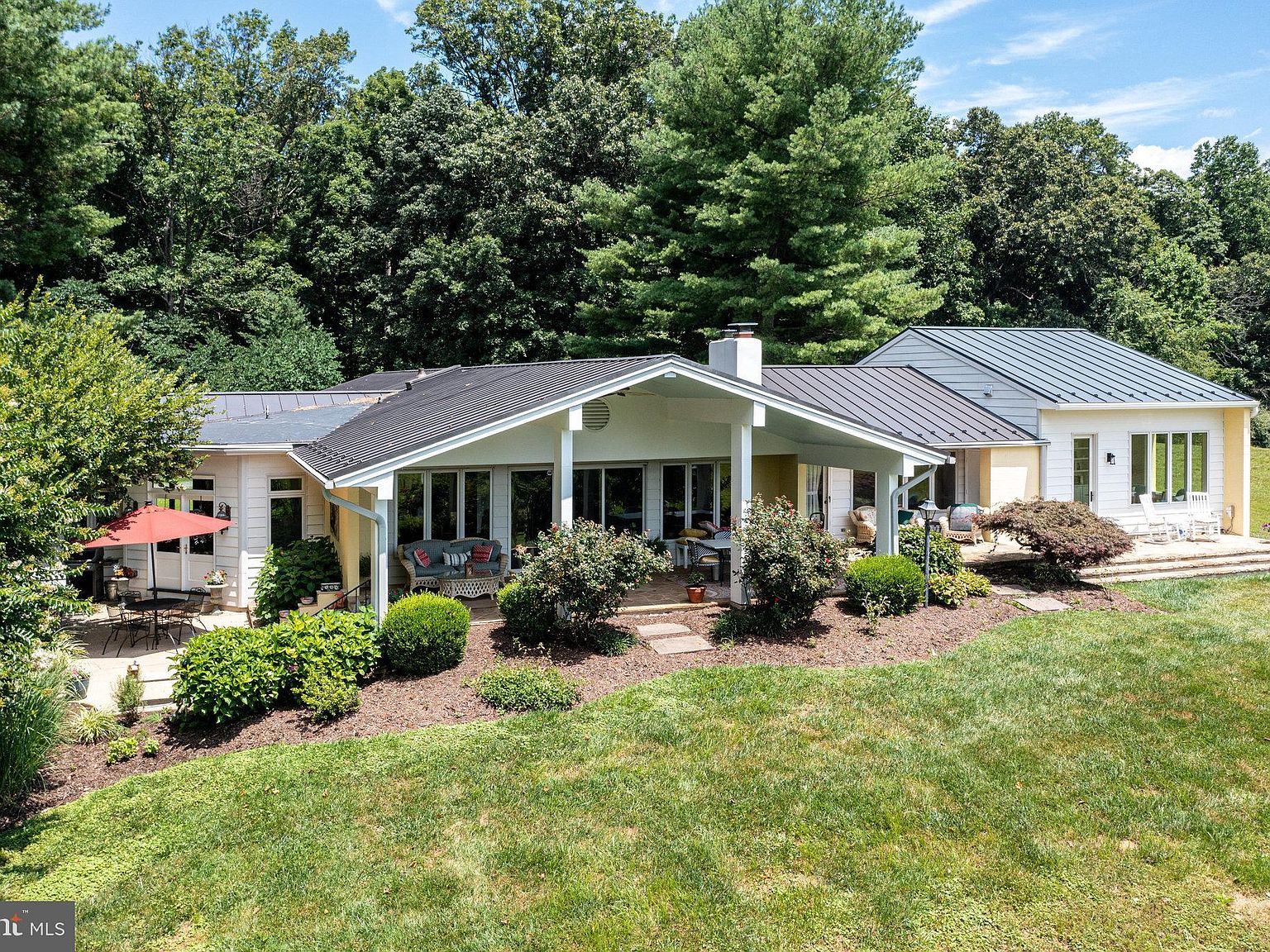 43272 Evans Pond Rd, Leesburg, VA 20176 | MLS #VALO2058020 | Zillow