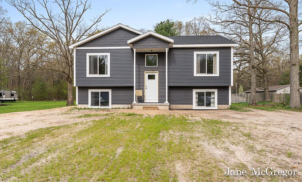2325 Pillon Rd, Twin Lake, MI 49457 | Zillow
