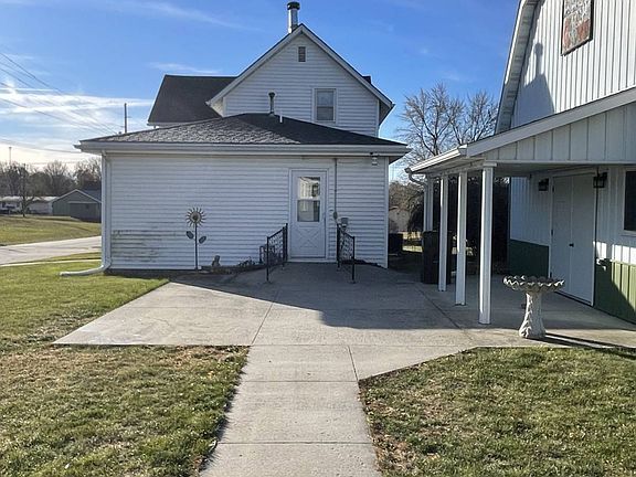 300 E Illinois St, Lenox, IA 50851 | MLS #11225650 | Zillow