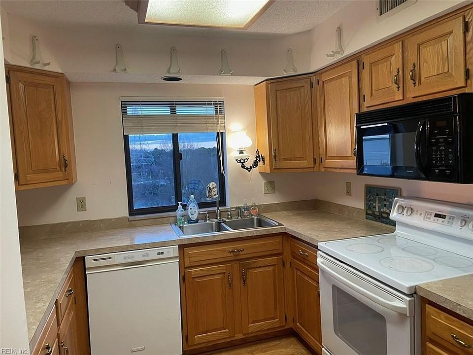 Windward Tower Condominiums - 7501 River Rd Newport News VA | Zillow