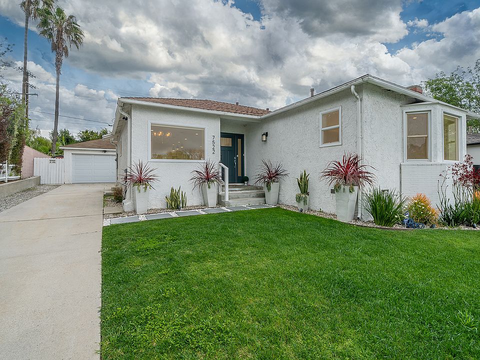 7522 Flight Ave, Los Angeles, CA 90045 | Zillow