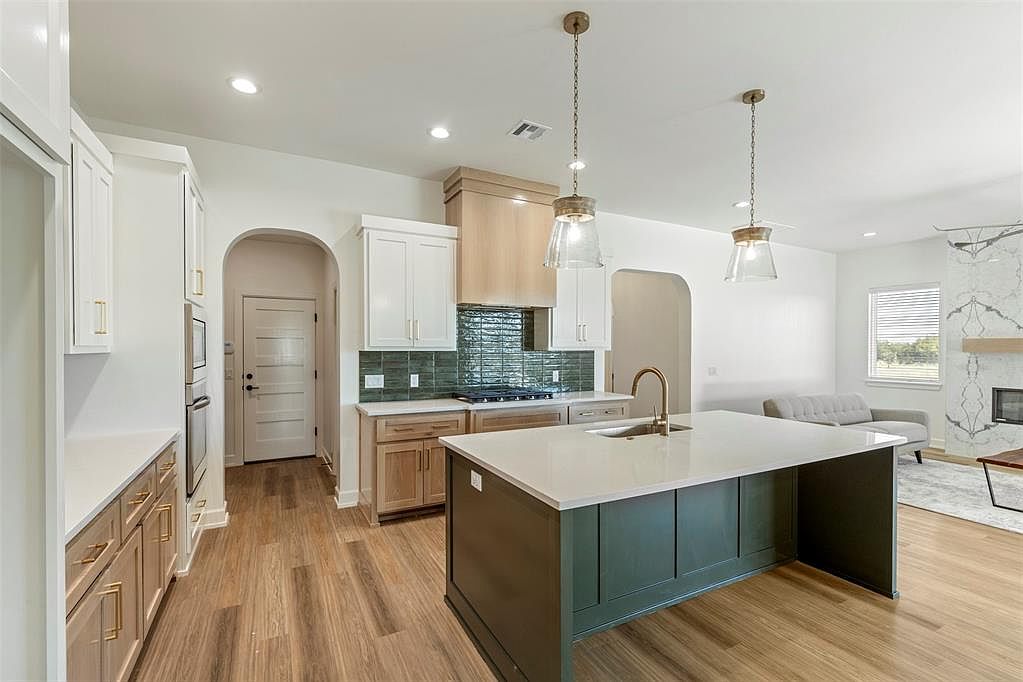 9079 Avington Way, Guthrie, OK 73044 | Zillow