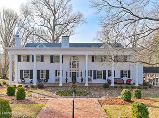 3605 Glenview Ave, Glenview, KY 40025 | MLS #1561667 | Zillow