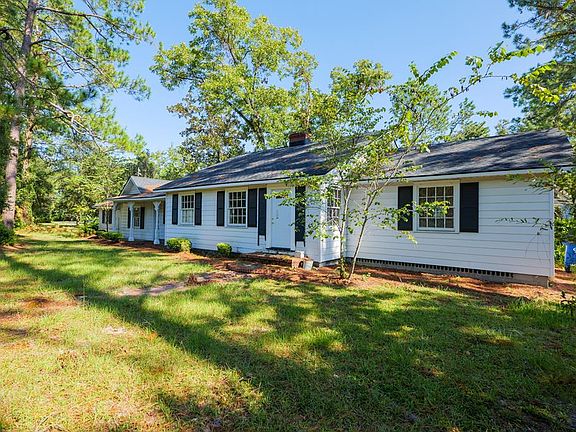 207 W College Ave, Homerville, GA 31634 | Zillow