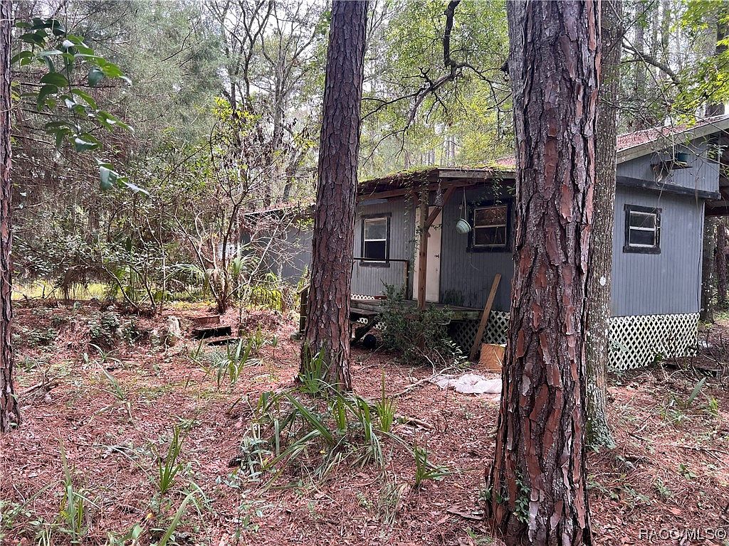 372 Vicki St, Inglis, FL 34449 | Zillow