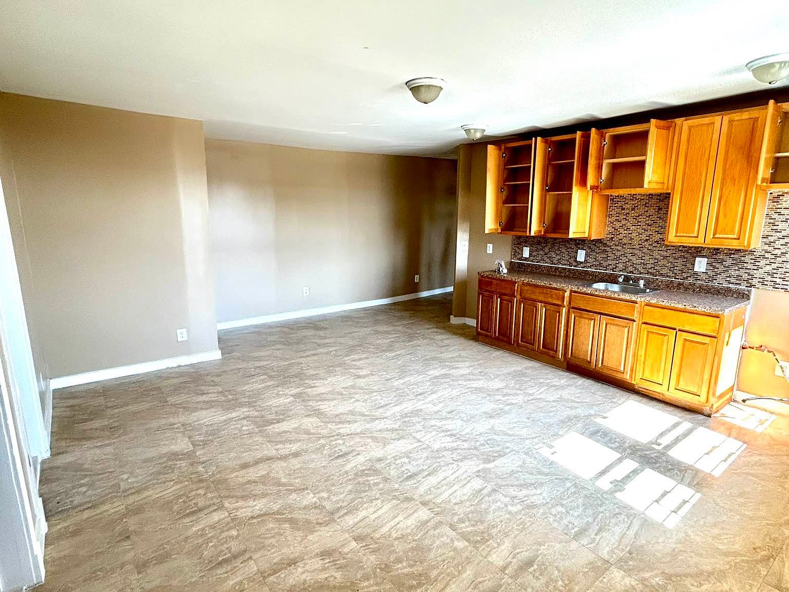 11-27 Nameoke St #5B, Far Rockaway, NY 11691 | Zillow