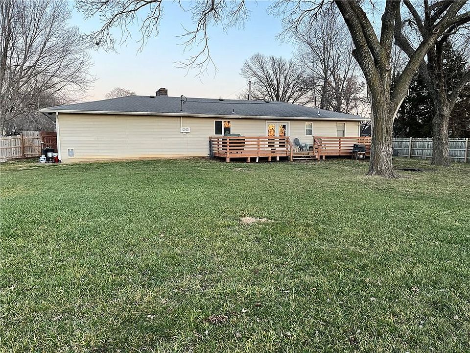416 Main St, Princeton, KS 66078 | Zillow
