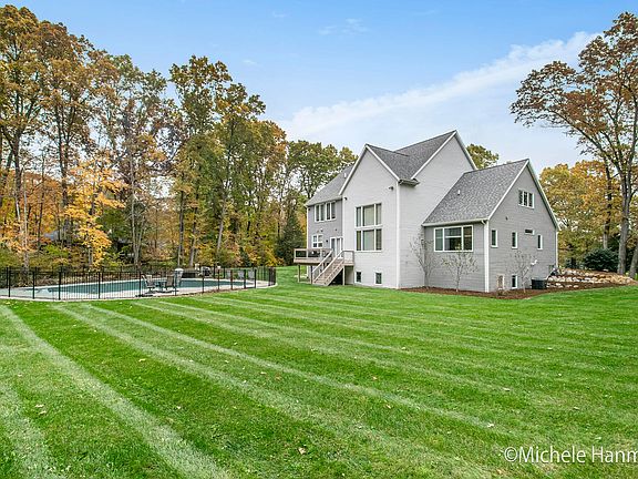 8830 Summerset Woods Ct SE, Alto, MI 49302 | Zillow