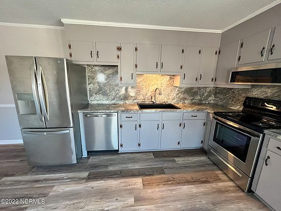 138 Bogue Inlet Dr #B, Emerald Isle, NC 28594 | Zillow