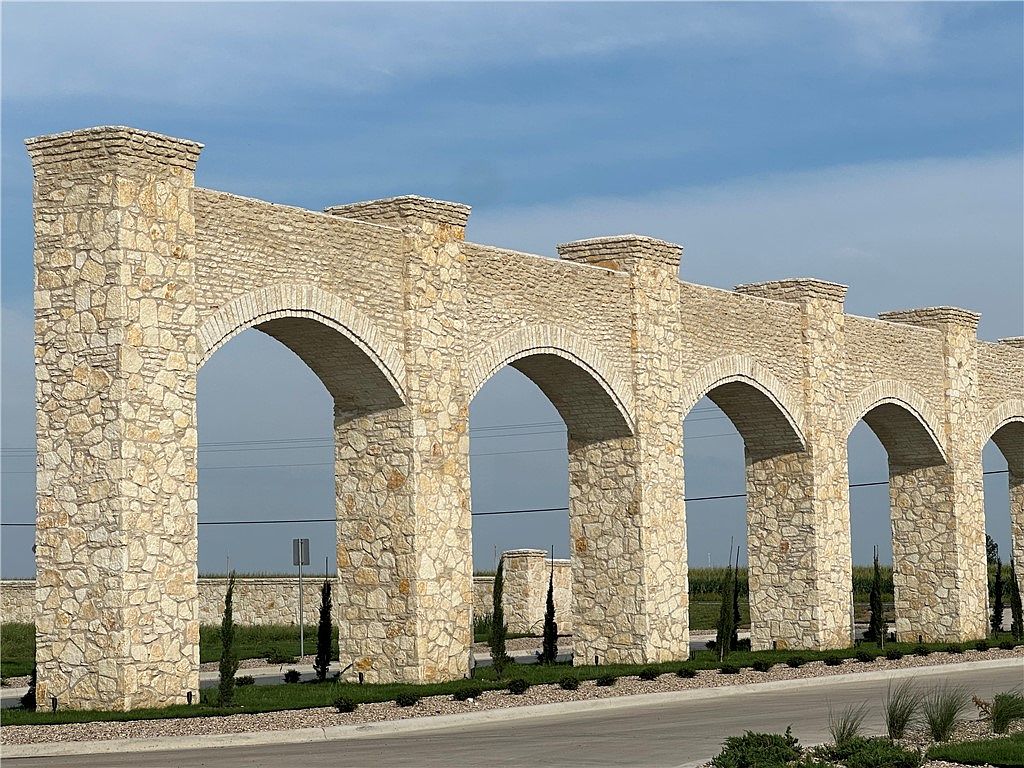 133 Sunflower St, Lorena, TX 76655 | MLS #218221 | Zillow