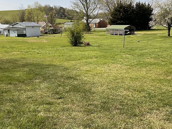 2017 Fairlawn Dr, Greeneville, TN 37743 | MLS #9950132 | Zillow