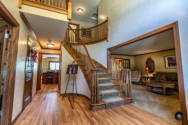 3937 White Eagle Dr W, Naperville, IL 60564 | Zillow