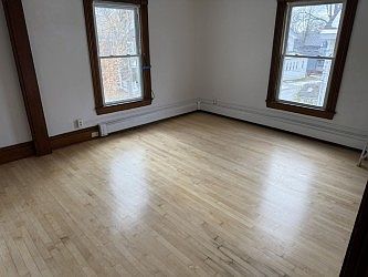 17 Rugg St #2, Saint Albans, VT 05478 | Zillow