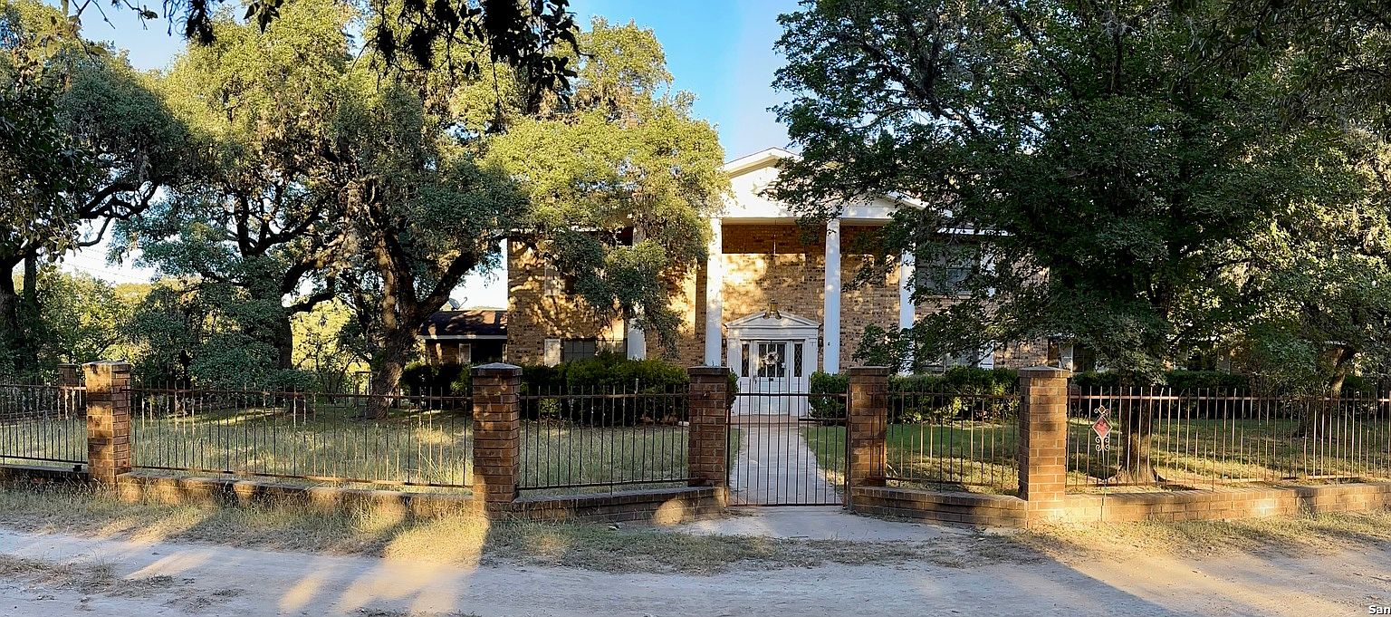 267 Old Mill Creek Rd, Vanderpool, TX 78885 | Zillow