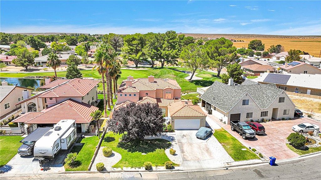 28026 Hummingbird Ln, Helendale, CA 92342 | Zillow