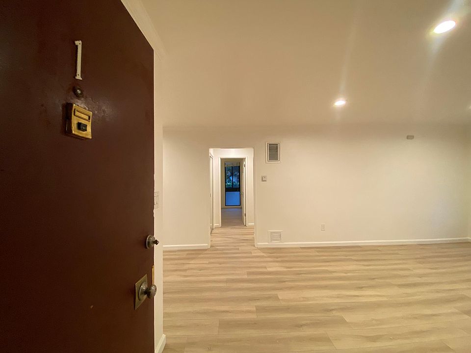 10841 Hortense St UNIT 1, North Hollywood, CA 91602 | Zillow