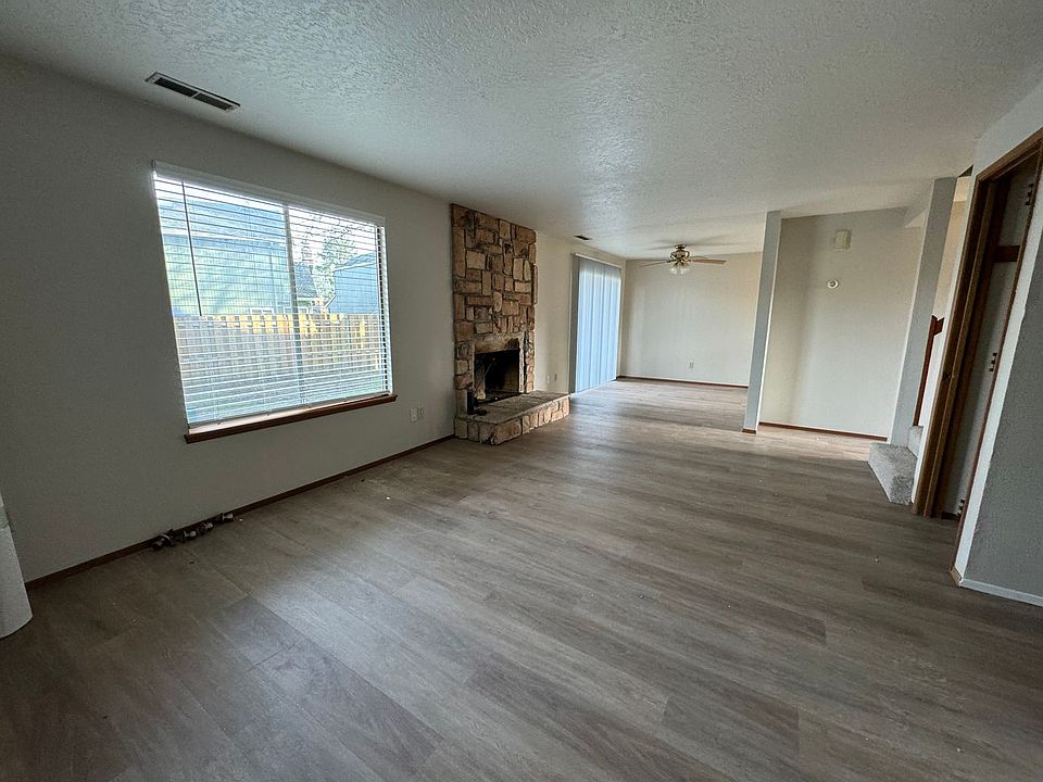 2168 SW 218th Pl, Aloha, OR 97003 | Zillow