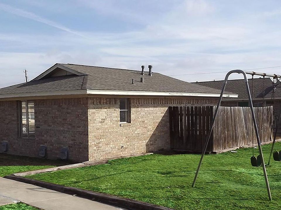 Red River Apartments - 2704 W Main St Clarksville TX | Zillow