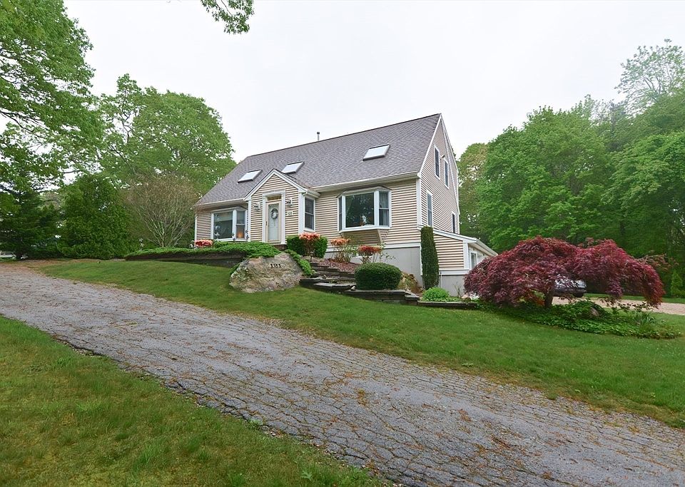 121 Old Dam Rd, Bourne, MA 02532 | Zillow