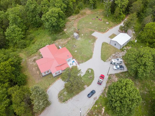 Clifton TN Real Estate - Clifton TN Homes For Sale | Zillow