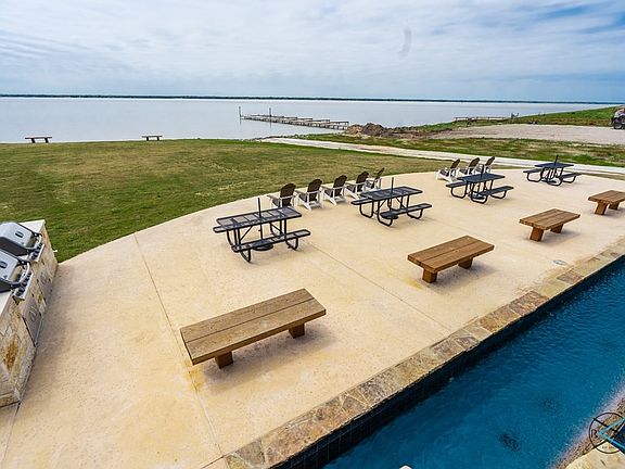 705 Clubview Dr, Kemp, TX 75143 | MLS #20479771 | Zillow