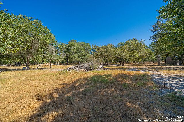 188 oak view, La Vernia, TX 78121 | MLS #1791483 | Zillow