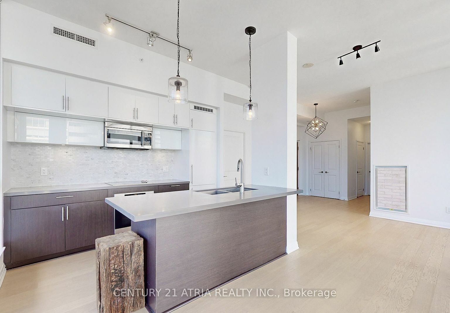 8 Mercer St #3201, Toronto, ON M5V 0C4 | Zillow