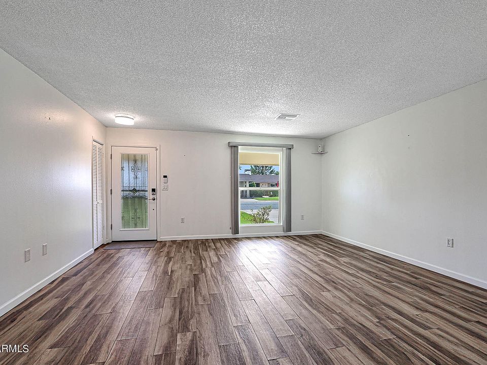 13605 N Hawthorn Dr, Sun City, AZ 85351 | Zillow