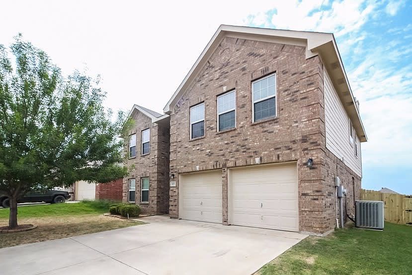 937 Jodie Dr, Weatherford, TX 76087 | Zillow