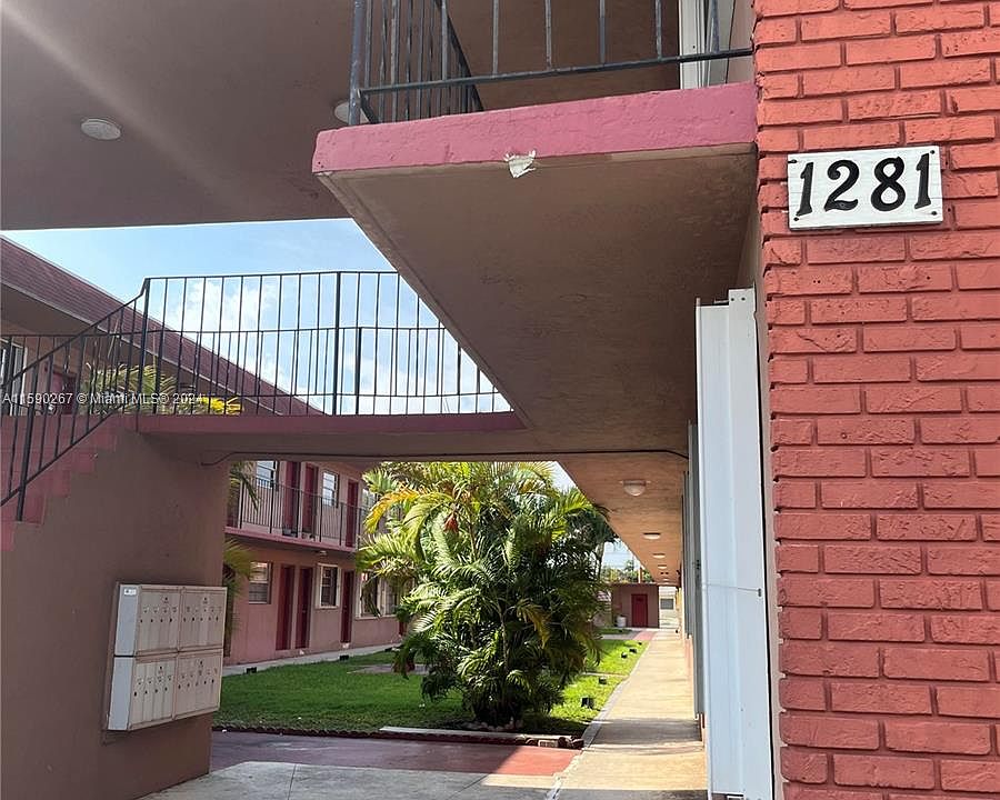 1281 W 29th St APT 3, Hialeah, FL 33012 | Zillow