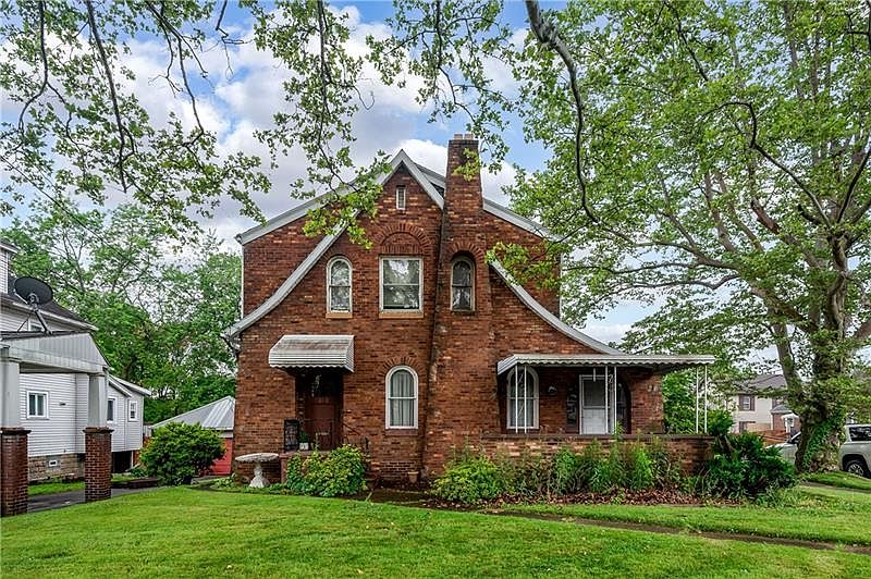 818 Park Ave, Farrell, PA 16121 | Zillow