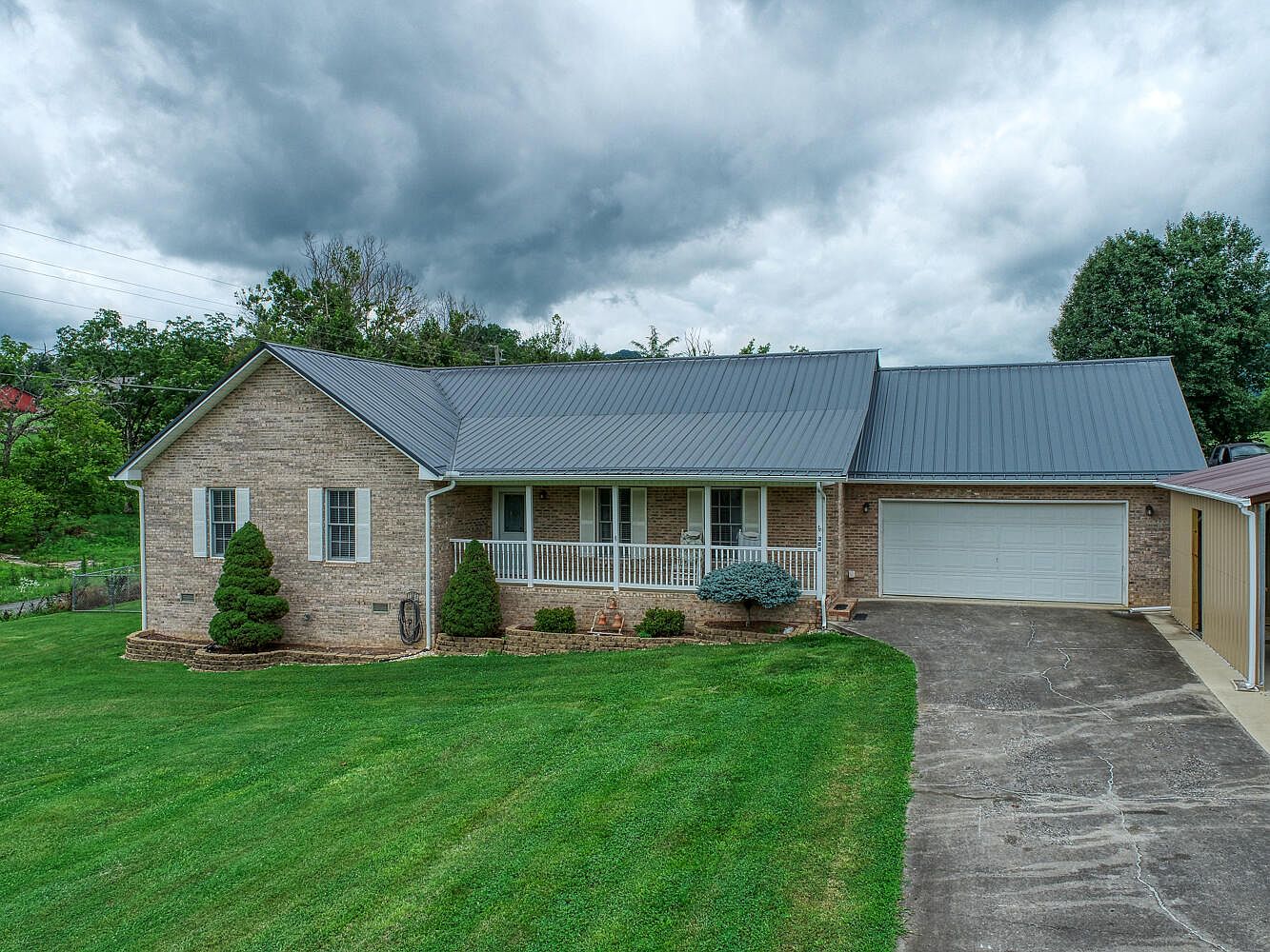 300 Stewart Hills Dr, Rogersville, TN 37857 | Zillow