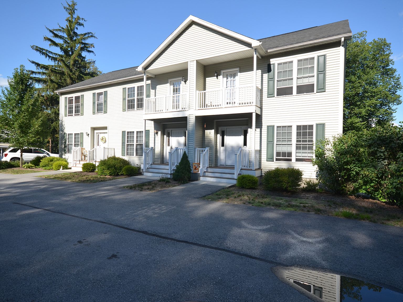 39 Main St, Mapleville, RI 02839 | Zillow