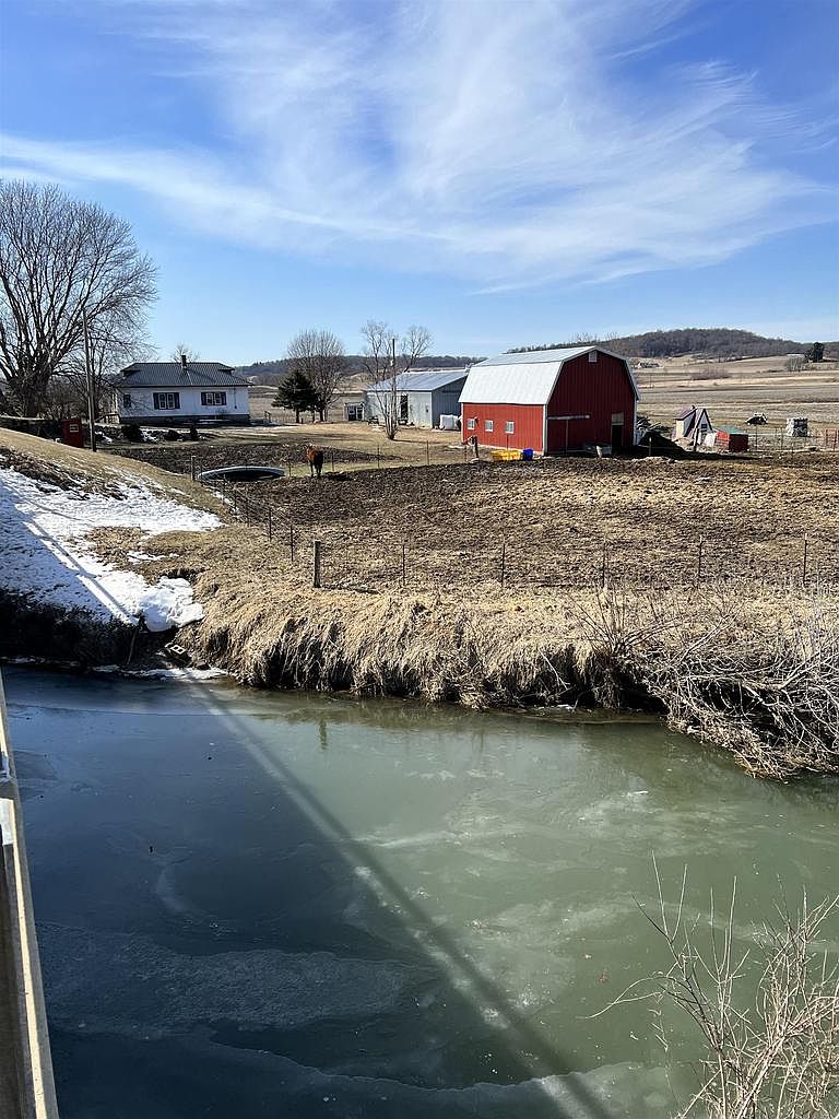 E5480 Highway 154, Loganville, WI 53943 | Zillow