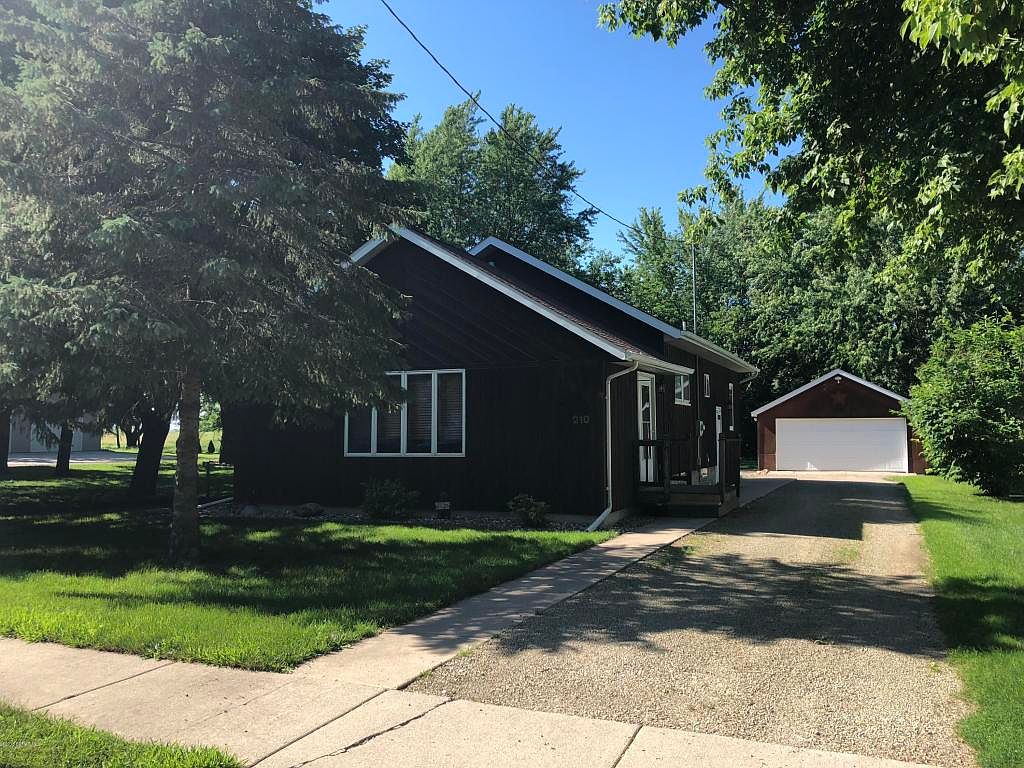 210 Main St W, Clarks Grove, MN 56016 | Zillow