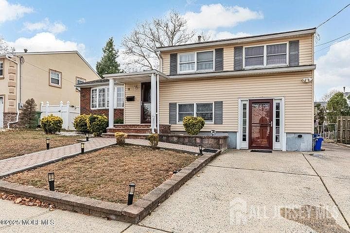 31 Florence Dr, Parlin, NJ 08859 | Zillow