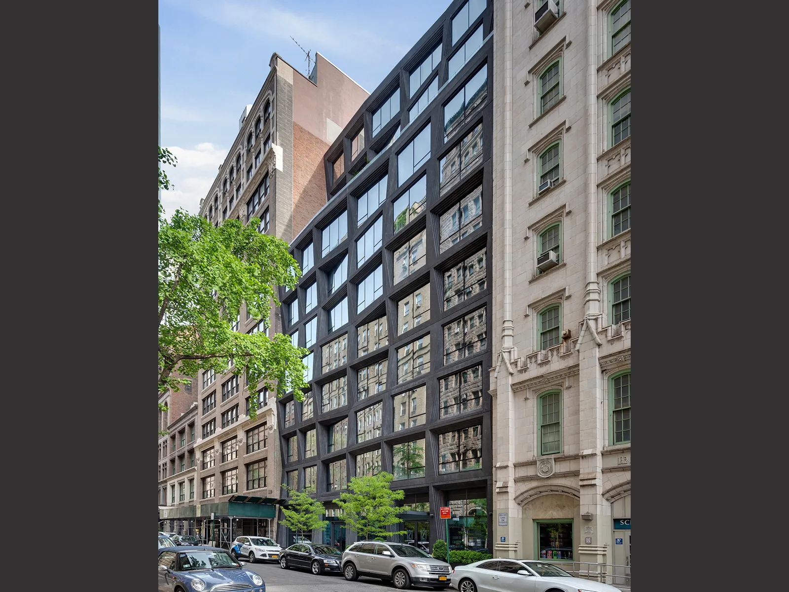 121 E 22nd at 121 East 22nd Street in Gramercy Park : Sales, Rentals ...