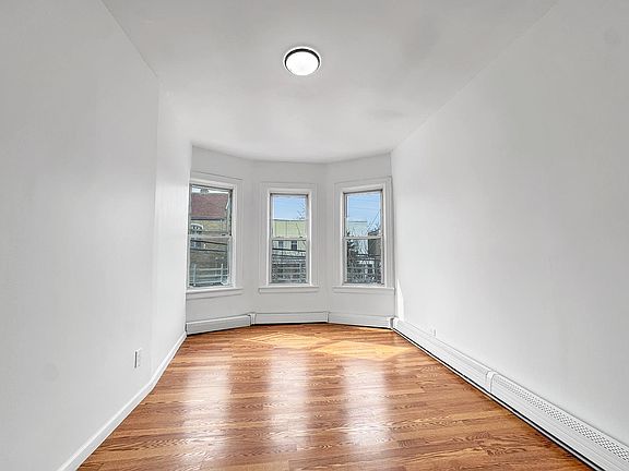 1818 Holland Ave FLOOR 1, Bronx, NY 10462 | Zillow