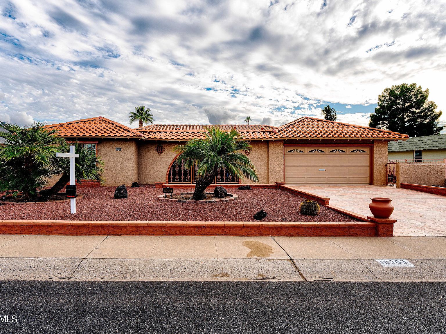 10365 W White Mountain Rd, Sun City, AZ 85351 | Zillow