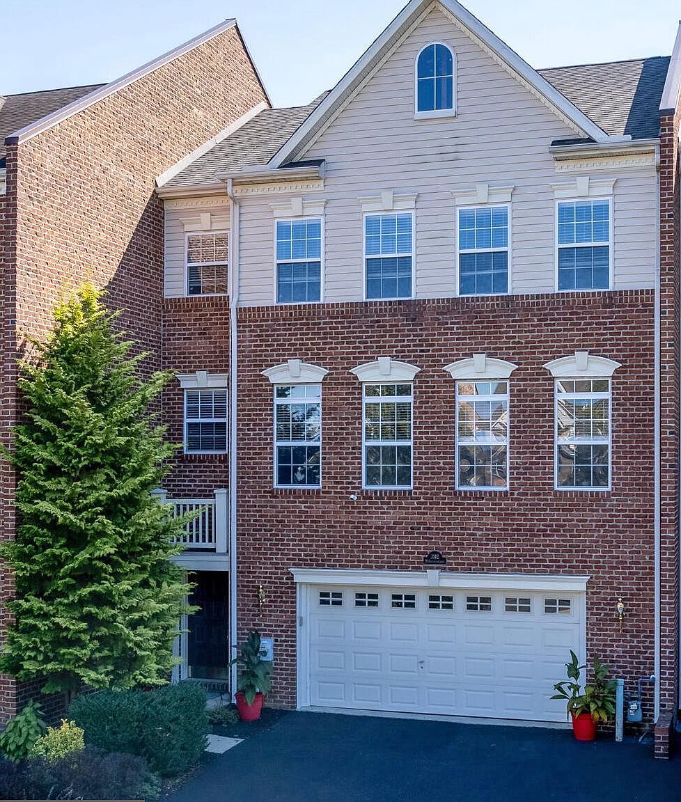 3142 McLaughlin Ct, Garnet Valley, PA 19060 | Zillow
