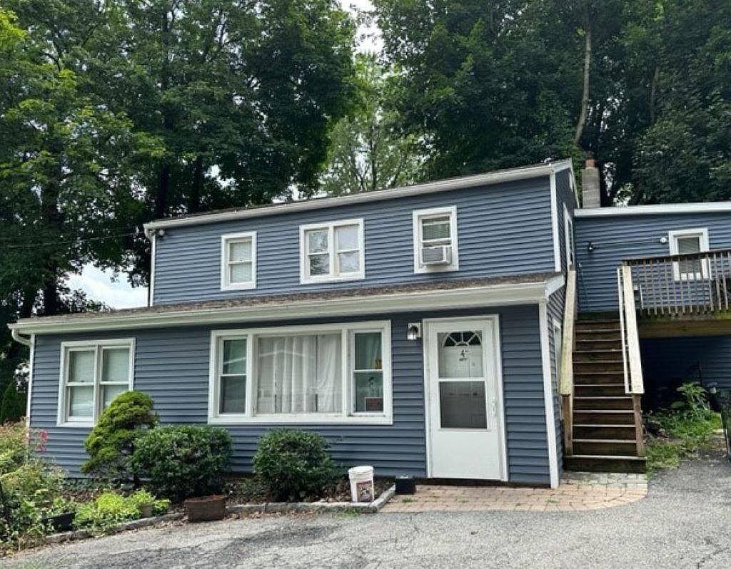 4 Riverview Ave FLOOR 2, New Windsor, NY 12553 | Zillow