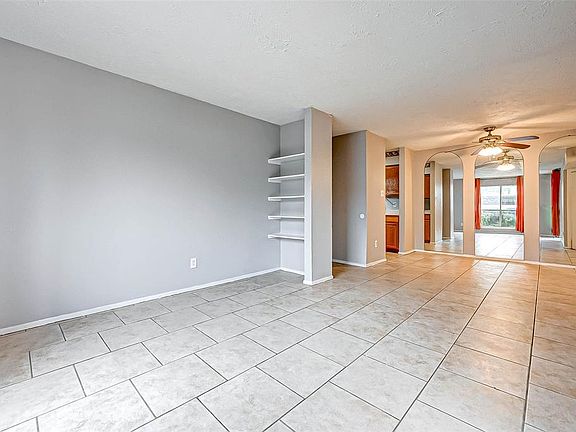 7313 Gulf Fwy APT 804, Houston, TX 77017 | Zillow