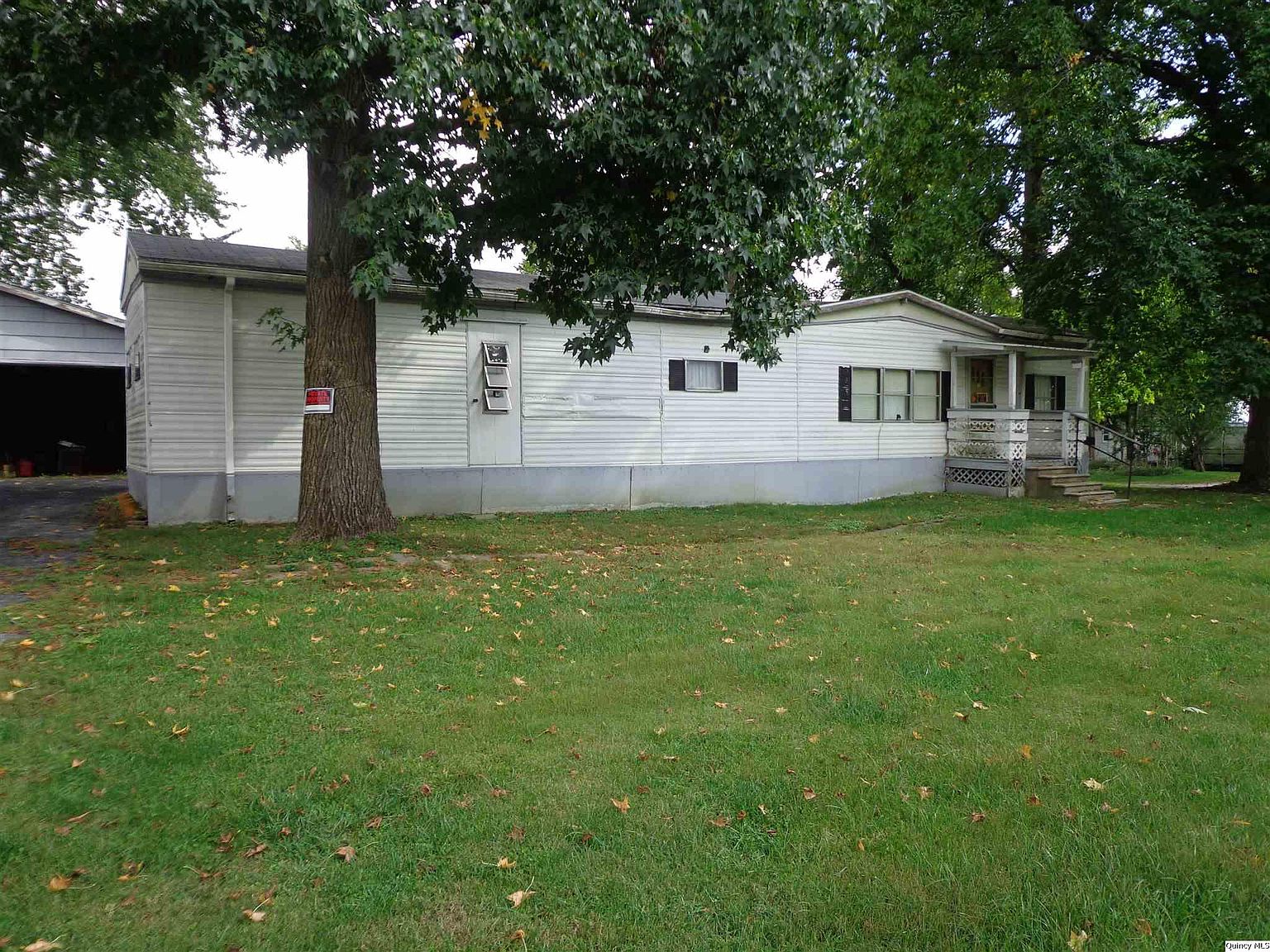 101 E Perkins St, Payson, IL 62360 | Zillow