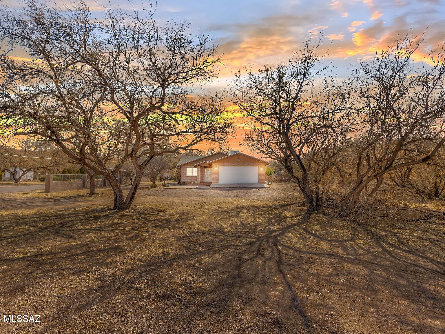 899 Calle Calabasas, Rio Rico, AZ 85648 | Zillow
