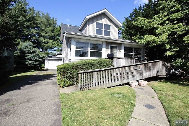 12-64 George St, Fair Lawn, NJ 07410 | Zillow