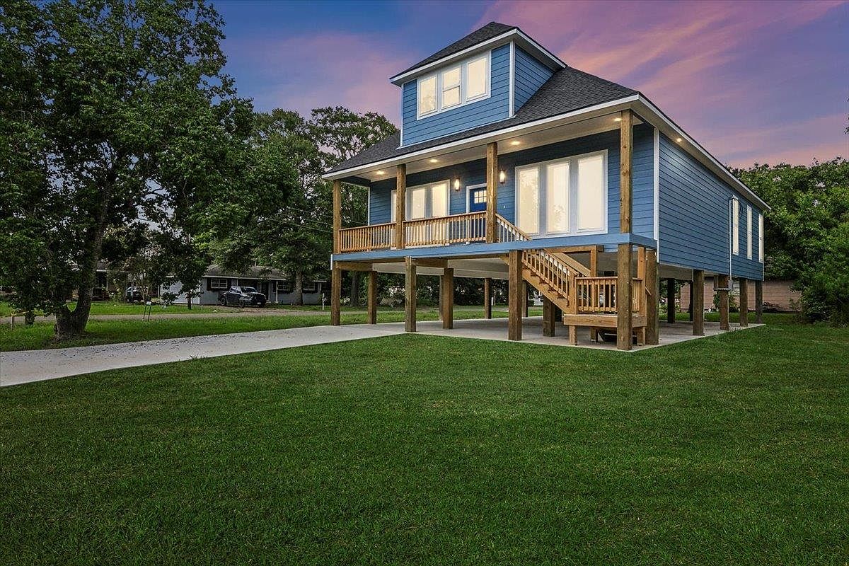 290 Thurman Ave, Bridge City, TX 77611 | MLS #250110 | Zillow